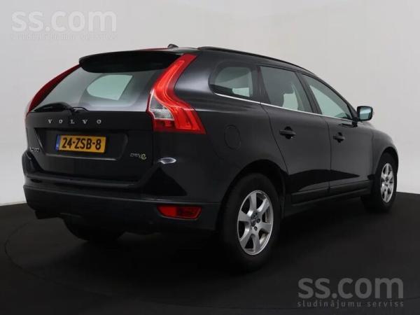 Black Volvo XC60 2012 in Jelgava, with an engine capacity of 2.00 L and mileage of 117 thousand km for 11990 €, photo 2 on AUTOMOTO.COM.LV