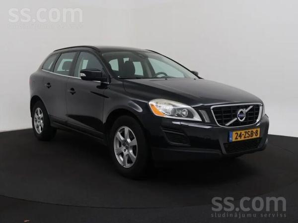 Black Volvo XC60 2012 in Jelgava, with an engine capacity of 2.00 L and mileage of 117 thousand km for 11990 €, photo 5 on AUTOMOTO.COM.LV