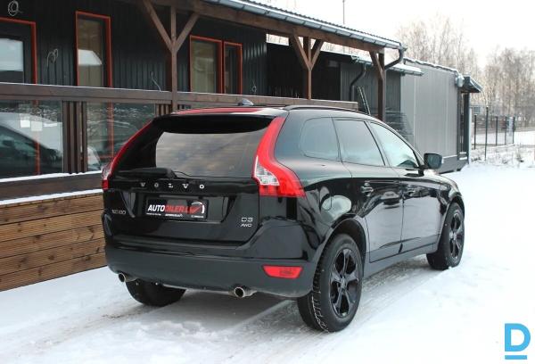 Black Volvo XC60 2012 in Riga, with an engine capacity of 2.40 L and mileage of 319 thousand km for 7990 €, photo 3 on AUTOMOTO.COM.LV