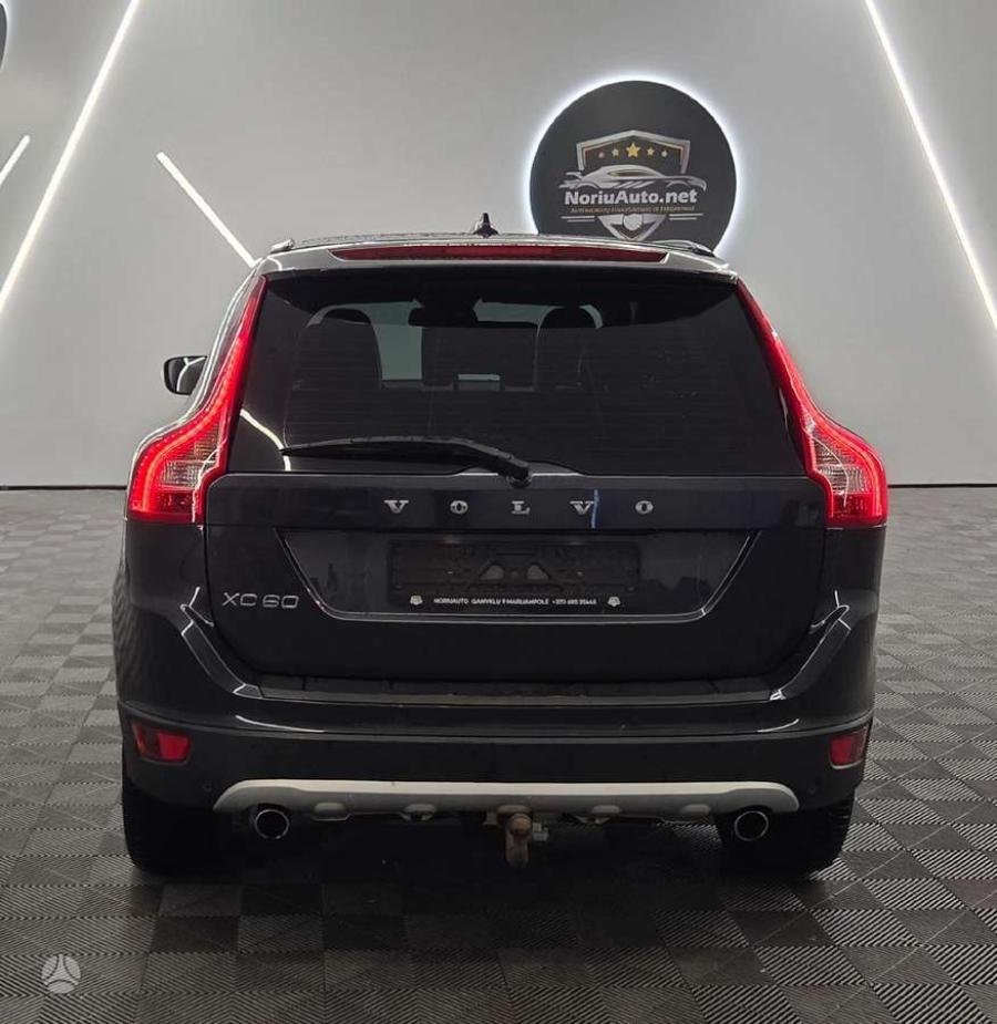 Black Volvo XC60 2012 in Marijampole, with an engine capacity of 2.40 L and mileage of 269 thousand km for 9999 €, photo 23 on AUTOMOTO.COM.LV