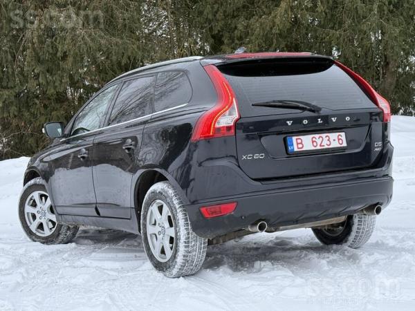 Melns Volvo XC60 2012 Tukums, ar dzinēja tilpumu 2.40 L un nobraukumu 314 tūkst. km par 6500 €, foto 3 vietnē AUTOMOTO.COM.LV