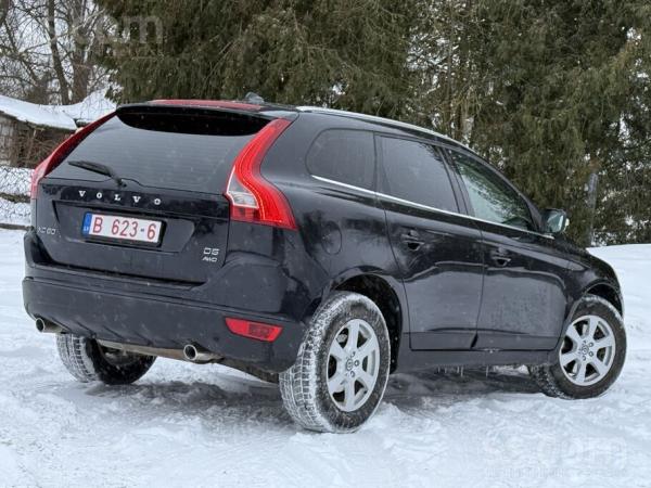 Melns Volvo XC60 2012 Tukums, ar dzinēja tilpumu 2.40 L un nobraukumu 314 tūkst. km par 6500 €, foto 4 vietnē AUTOMOTO.COM.LV
