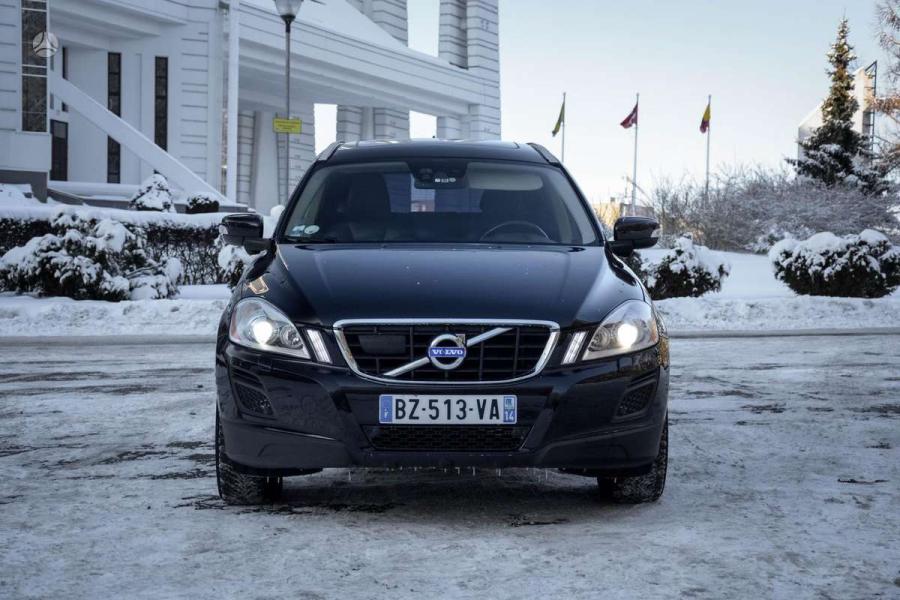 Черный Вольво ХС60 2012 в Электренай, объемом двигателя 2.40 л и пробегом 270 тыс. км за 9750 €, фото 7 на AUTOMOTO.COM.LV