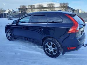 Black Volvo XC60 2012 in Siauliai, with an engine capacity of 2.40 L and mileage of 270 thousand km for 8900 €, photo 18 on AUTOMOTO.COM.LV