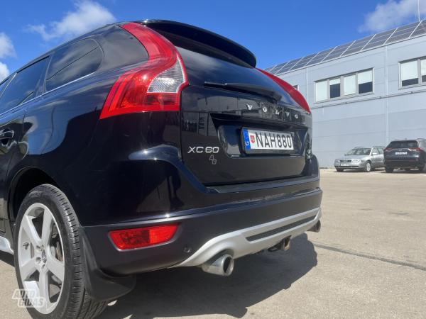 Melns Volvo XC60 2012 Kauņa, ar dzinēja tilpumu 3.00 L un nobraukumu 290 tūkst. km par 10300 €, foto 3 vietnē AUTOMOTO.COM.LV