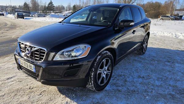 Melns Volvo XC60 2012 Tauragė, ar dzinēja tilpumu 2.40 L un nobraukumu 271 tūkst. km par 8500 €, foto 2 vietnē AUTOMOTO.COM.LV