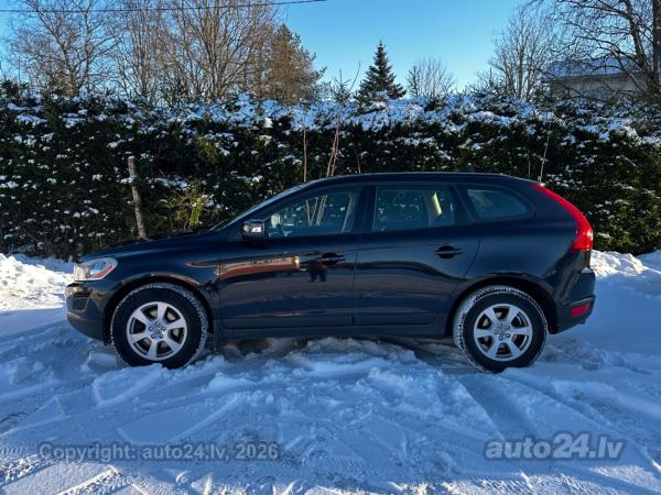 Melns Volvo XC60 2012 Paide, ar dzinēja tilpumu 2.00 L un nobraukumu 293 tūkst. km par 9690 €, foto 8 vietnē AUTOMOTO.COM.LV