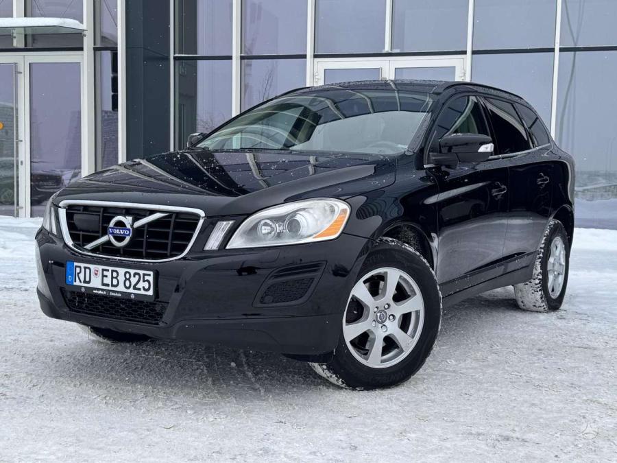 Melns Volvo XC60 2012 Viļņa, ar dzinēja tilpumu 2.40 L un nobraukumu 268 tūkst. km par 9850 €, foto 4 vietnē AUTOMOTO.COM.LV