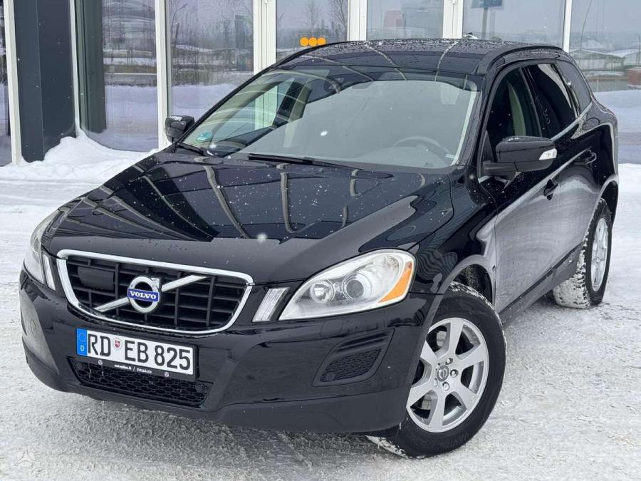 Melns Volvo XC60 2012 Viļņa, ar dzinēja tilpumu 2.40 L un nobraukumu 268 tūkst. km par 9850 €, foto 5 vietnē AUTOMOTO.COM.LV