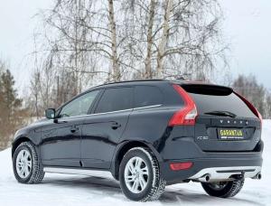 Black Volvo XC60 2012 in Siauliai, with an engine capacity of 2.40 L and mileage of 264 thousand km for 11999 €, photo 3 on AUTOMOTO.COM.LV
