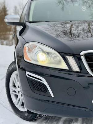 Black Volvo XC60 2012 in Siauliai, with an engine capacity of 2.40 L and mileage of 264 thousand km for 11999 €, photo 15 on AUTOMOTO.COM.LV