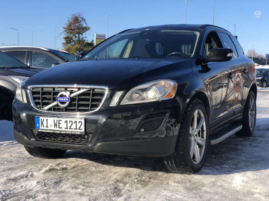 Black Volvo XC60 2012 in Klaipeda, with an engine capacity of 2.40 L and mileage of 263 thousand km for 8950 €, photo 18 on AUTOMOTO.COM.LV