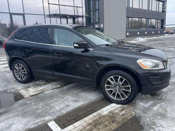 Melns Volvo XC60 2012 Kauņa, ar dzinēja tilpumu 2.40 L un nobraukumu 303 tūkst. km par 10500 €, foto 5 vietnē AUTOMOTO.COM.LV