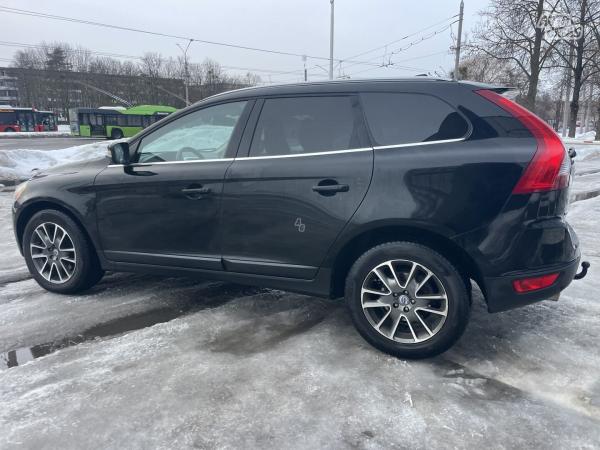 Melns Volvo XC60 2012 Kauņa, ar dzinēja tilpumu 2.40 L un nobraukumu 303 tūkst. km par 10500 €, foto 10 vietnē AUTOMOTO.COM.LV