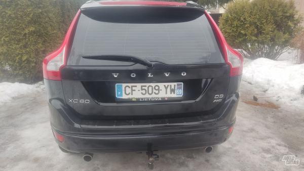 Black Volvo XC60 2012 in Ukmerge, with an engine capacity of 2.40 L and mileage of 260 thousand km for 9999 €, photo 4 on AUTOMOTO.COM.LV