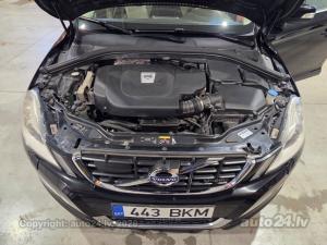 Melns Volvo XC60 2012 Tallina, ar dzinēja tilpumu 2.40 L un nobraukumu 331 tūkst. km par 9950 €, foto 17 vietnē AUTOMOTO.COM.LV
