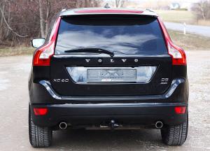 Black Volvo XC60 2012 in Petrikaiciai, with an engine capacity of 2.40 L and mileage of 351 thousand km for 9499 €, photo 11 on AUTOMOTO.COM.LV