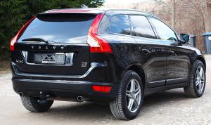 Black Volvo XC60 2012 in Petrikaiciai, with an engine capacity of 2.40 L and mileage of 351 thousand km for 9499 €, photo 13 on AUTOMOTO.COM.LV