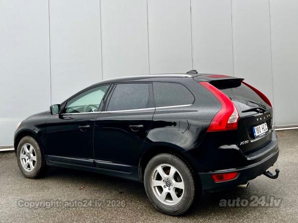 Black Volvo XC60 2012 in Tallinn, with an engine capacity of 2.40 L and mileage of 264 thousand km for 9999 €, photo 2 on AUTOMOTO.COM.LV
