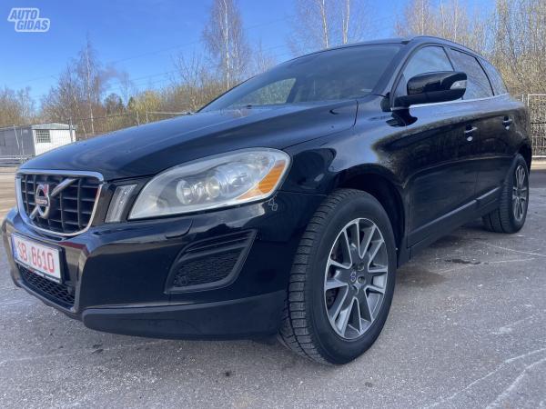Black Volvo XC60 2012 in Kaunas, with an engine capacity of 2.40 L and mileage of 307 thousand km for 10450 €, photo 1 on AUTOMOTO.COM.LV