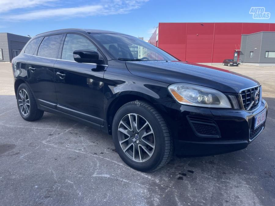 Melns Volvo XC60 2012 Kauņa, ar dzinēja tilpumu 2.40 L un nobraukumu 307 tūkst. km par 10450 €, foto 6 vietnē AUTOMOTO.COM.LV