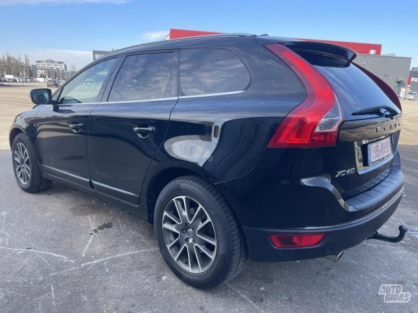 Black Volvo XC60 2012 in Kaunas, with an engine capacity of 2.40 L and mileage of 307 thousand km for 10450 €, photo 10 on AUTOMOTO.COM.LV