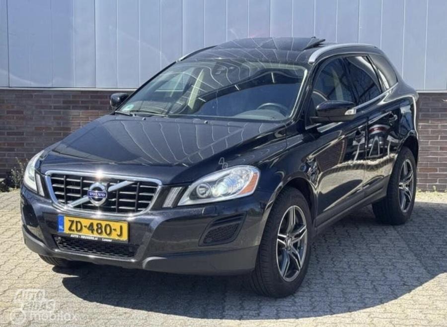 Black Volvo XC60 2012 in Kaunas, with an engine capacity of 2.00 L and mileage of 292 thousand km for 9350 €, photo 1 on AUTOMOTO.COM.LV