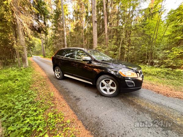 Black Volvo XC60 2012 in Tallinn, with an engine capacity of 2.40 L and mileage of 462 thousand km for 7500 €, photo 3 on AUTOMOTO.COM.LV