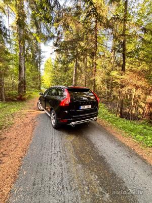 Black Volvo XC60 2012 in Tallinn, with an engine capacity of 2.40 L and mileage of 462 thousand km for 7500 €, photo 6 on AUTOMOTO.COM.LV