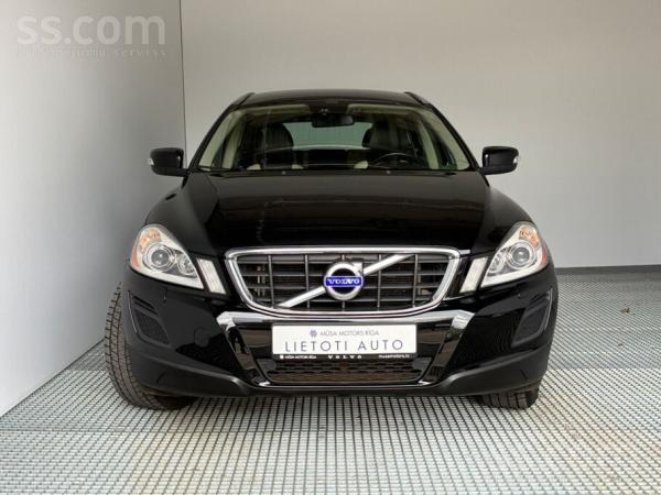 Melns Volvo XC60 2012 Rīga, ar dzinēja tilpumu 2.40 L un nobraukumu 208 tūkst. km par 10990 €, foto 2 vietnē AUTOMOTO.COM.LV