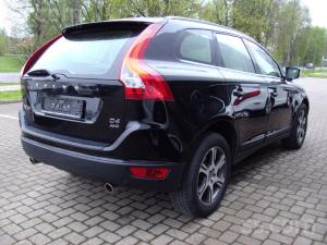 Black Volvo XC60 2012 in Riga, with an engine capacity of 2.40 L and mileage of 185 thousand km for 13000 €, photo 4 on AUTOMOTO.COM.LV
