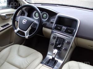 Black Volvo XC60 2012 in Riga, with an engine capacity of 2.40 L and mileage of 185 thousand km for 13000 €, photo 7 on AUTOMOTO.COM.LV