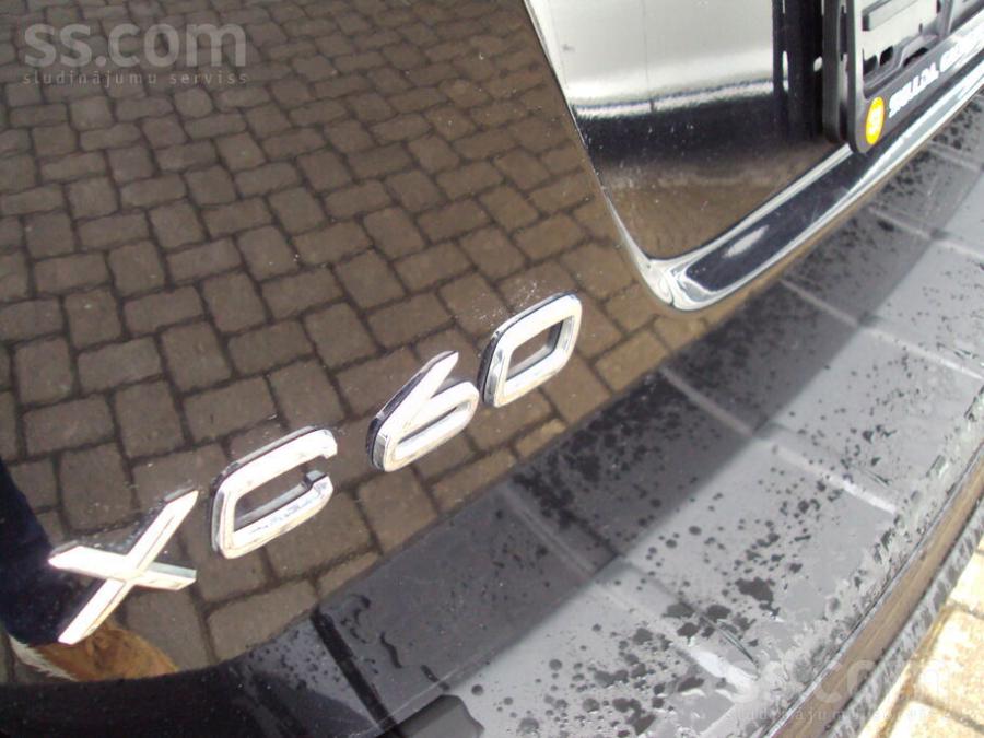Black Volvo XC60 2012 in Riga, with an engine capacity of 2.40 L and mileage of 185 thousand km for 13000 €, photo 17 on AUTOMOTO.COM.LV