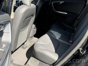 Melns Volvo XC60 2012 Rīga, ar dzinēja tilpumu 2.00 L un nobraukumu 344 tūkst. km par 8350 €, foto 13 vietnē AUTOMOTO.COM.LV
