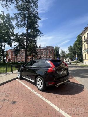 Melns Volvo XC60 2012 Daugavpils, ar dzinēja tilpumu 2.40 L un nobraukumu 272 tūkst. km par 9500 €, foto 7 vietnē AUTOMOTO.COM.LV