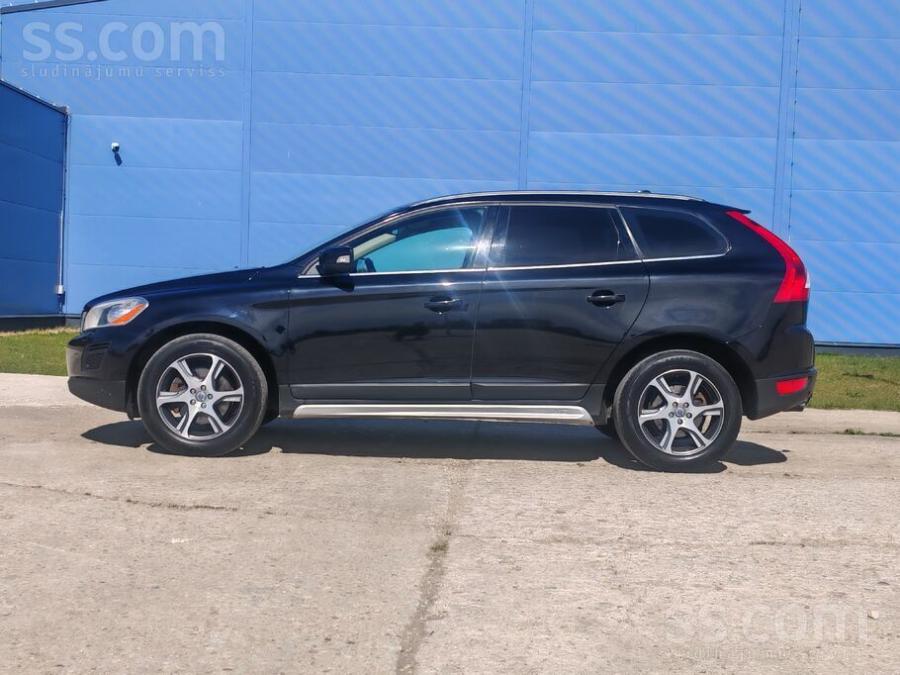 Melns Volvo XC60 2012 Rīga, ar dzinēja tilpumu 2.40 L un nobraukumu 350 tūkst. km par 7990 €, foto 8 vietnē AUTOMOTO.COM.LV