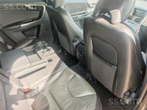Melns Volvo XC60 2012 Rīga, ar dzinēja tilpumu 2.40 L un nobraukumu 350 tūkst. km par 7990 €, foto 25 vietnē AUTOMOTO.COM.LV