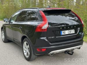 Черный Вольво ХС60 2012 в Елгава, объемом двигателя 2.40 л и пробегом 258 тыс. км за 9900 €, фото 7 на AUTOMOTO.COM.LV