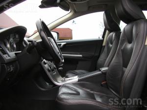 Melns Volvo XC60 2012 Rīga, ar dzinēja tilpumu 2.40 L un nobraukumu 223 tūkst. km par 11850 €, foto 20 vietnē AUTOMOTO.COM.LV