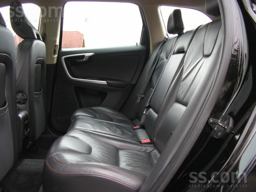 Melns Volvo XC60 2012 Rīga, ar dzinēja tilpumu 2.40 L un nobraukumu 223 tūkst. km par 11850 €, foto 22 vietnē AUTOMOTO.COM.LV