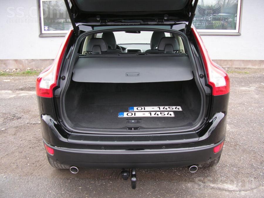 Melns Volvo XC60 2012 Rīga, ar dzinēja tilpumu 2.40 L un nobraukumu 223 tūkst. km par 11850 €, foto 24 vietnē AUTOMOTO.COM.LV
