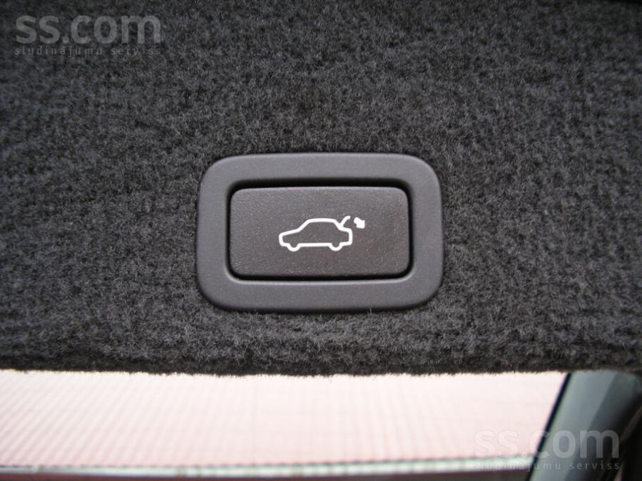 Melns Volvo XC60 2012 Rīga, ar dzinēja tilpumu 2.40 L un nobraukumu 223 tūkst. km par 11850 €, foto 25 vietnē AUTOMOTO.COM.LV