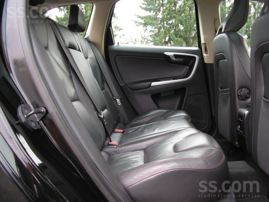 Melns Volvo XC60 2012 Rīga, ar dzinēja tilpumu 2.40 L un nobraukumu 223 tūkst. km par 11850 €, foto 26 vietnē AUTOMOTO.COM.LV