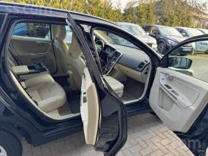 Melns Volvo XC60 2012 Rīga, ar dzinēja tilpumu 2.00 L un nobraukumu 271 tūkst. km par 8500 €, foto 10 vietnē AUTOMOTO.COM.LV