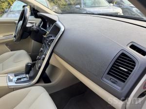 Melns Volvo XC60 2012 Rīga, ar dzinēja tilpumu 2.00 L un nobraukumu 271 tūkst. km par 8500 €, foto 13 vietnē AUTOMOTO.COM.LV