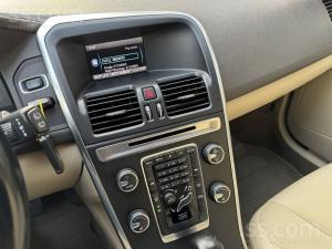 Melns Volvo XC60 2012 Rīga, ar dzinēja tilpumu 2.00 L un nobraukumu 271 tūkst. km par 8500 €, foto 23 vietnē AUTOMOTO.COM.LV