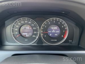 Melns Volvo XC60 2012 Rīga, ar dzinēja tilpumu 2.00 L un nobraukumu 271 tūkst. km par 8500 €, foto 25 vietnē AUTOMOTO.COM.LV