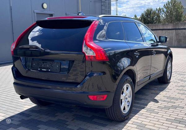 Melns Volvo XC60 2012 Šauļi, ar dzinēja tilpumu 2.00 L un nobraukumu 304 tūkst. km par 9300 €, foto 8 vietnē AUTOMOTO.COM.LV