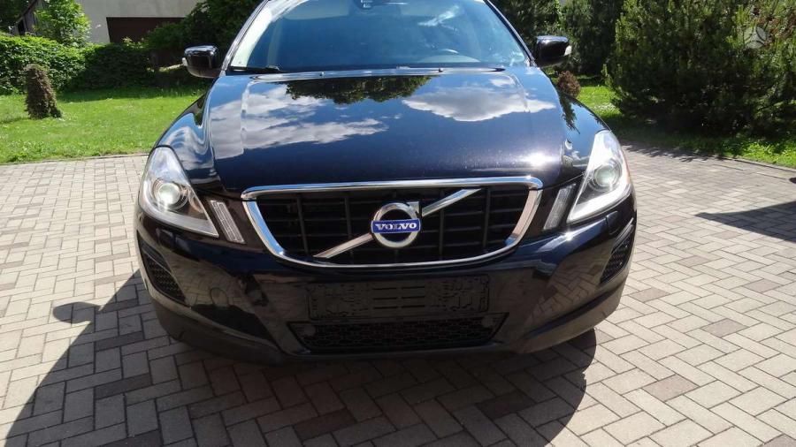 Melns Volvo XC60 2012 Joniškis, ar dzinēja tilpumu 1.98 L un nobraukumu 265 tūkst. km par 8499 €, foto 11 vietnē AUTOMOTO.COM.LV