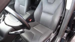 Melns Volvo XC60 2012 Joniškis, ar dzinēja tilpumu 1.98 L un nobraukumu 265 tūkst. km par 8499 €, foto 31 vietnē AUTOMOTO.COM.LV